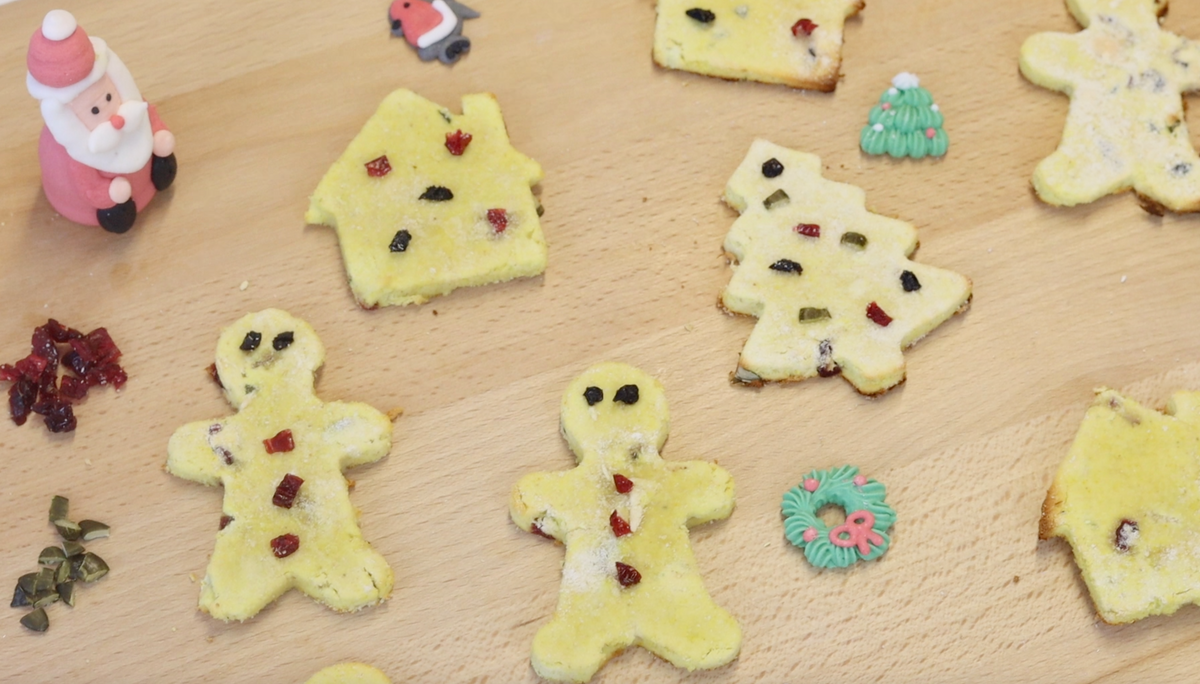 Poppy's Christmas Gingerbread Cookies – Poppy's Picnic